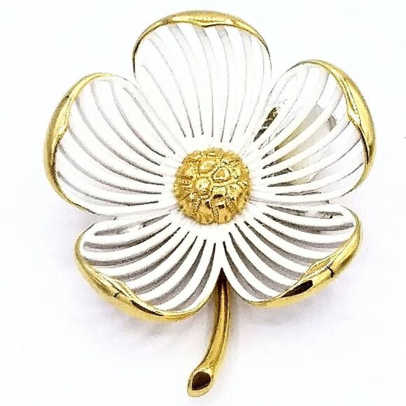 Monet | Jewelry | Vintage Signature Monet White Enamelgold Plated ...